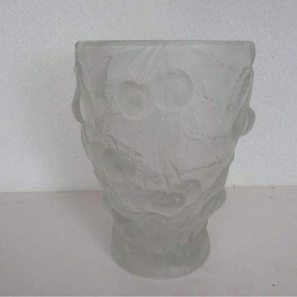 Accents | Vintage 193s 7 Frosted Glass Vase Cherries Design Barolac ...